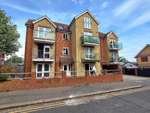 2 bedroom flat for sale