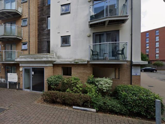 2 bedroom flat for sale