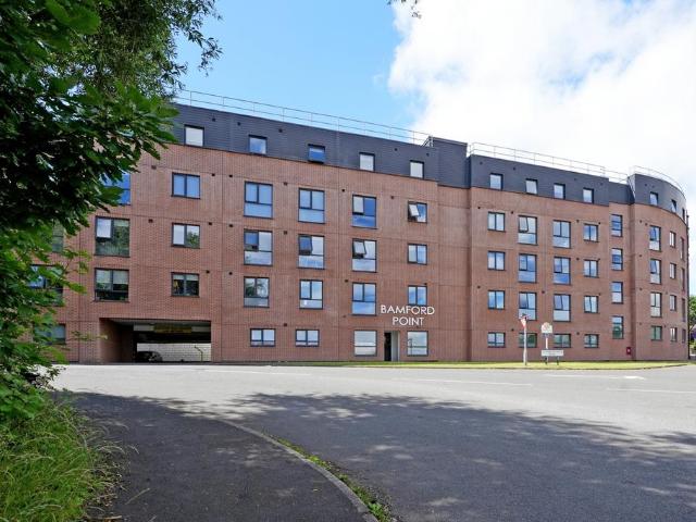 2 bedroom flat for sale