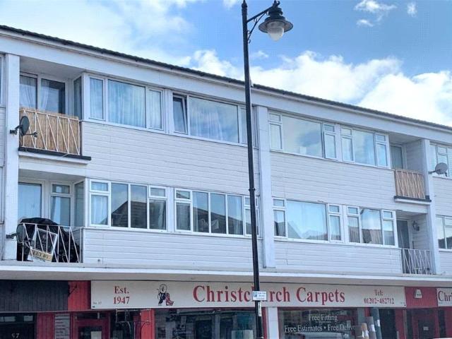2 bedroom flat for sale