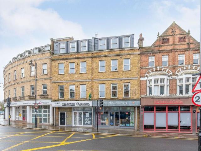 2 bedroom flat for sale