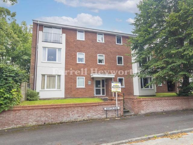 2 bedroom flat for sale