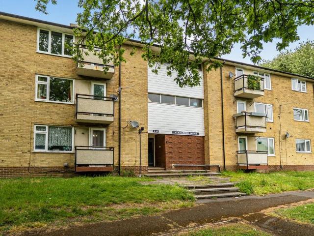 2 bedroom flat for sale