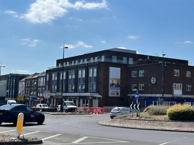 2 bedroom flat for sale