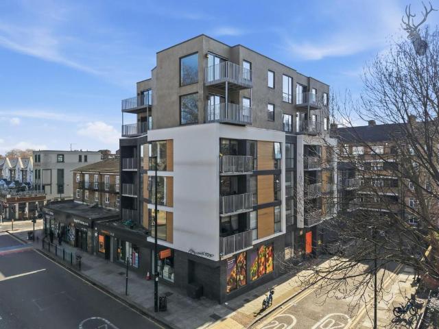 2 bedroom flat for sale