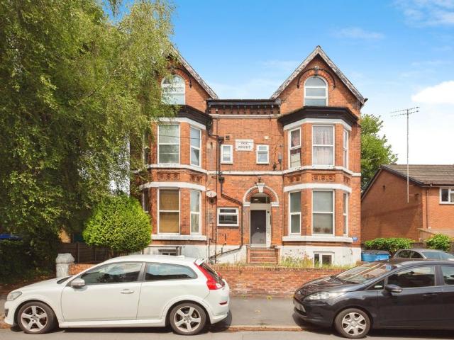 2 bedroom flat for sale