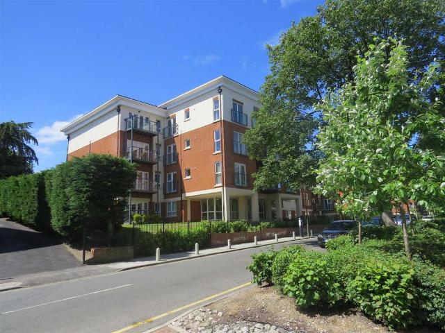 2 bedroom flat for sale