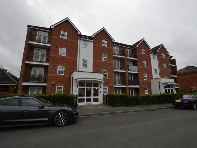 2 bedroom flat for sale
