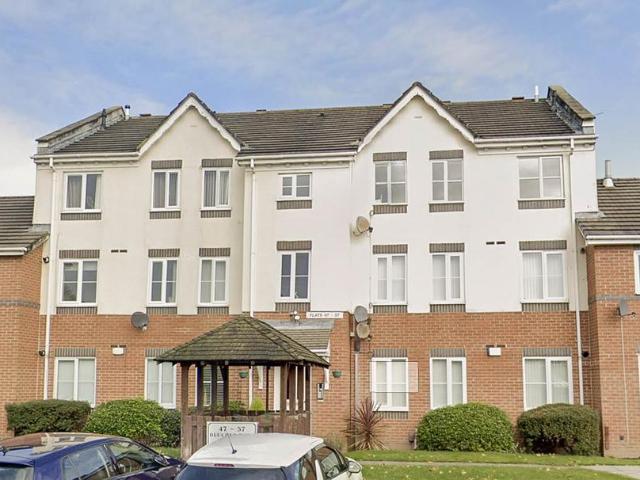 2 bedroom flat for sale