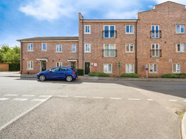 2 bedroom flat for sale