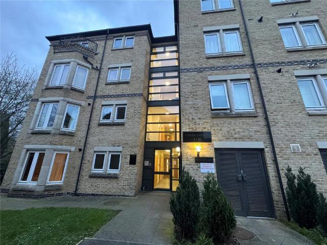 2 bedroom flat for sale