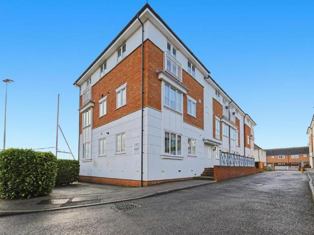 2 bedroom flat for sale