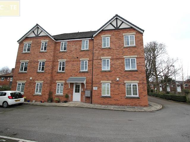 2 bedroom flat for sale