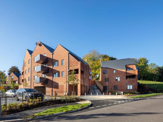 2 bedroom flat for sale