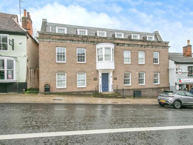 2 bedroom flat for sale