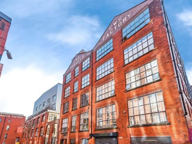 2 bedroom flat for sale