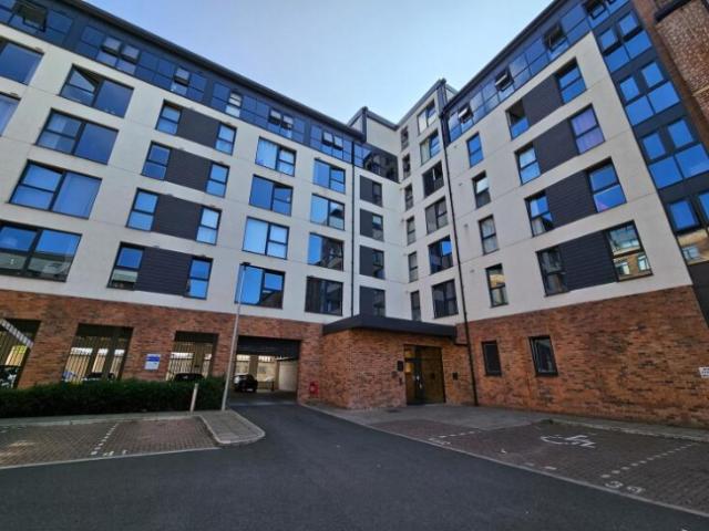 2 bedroom flat for sale