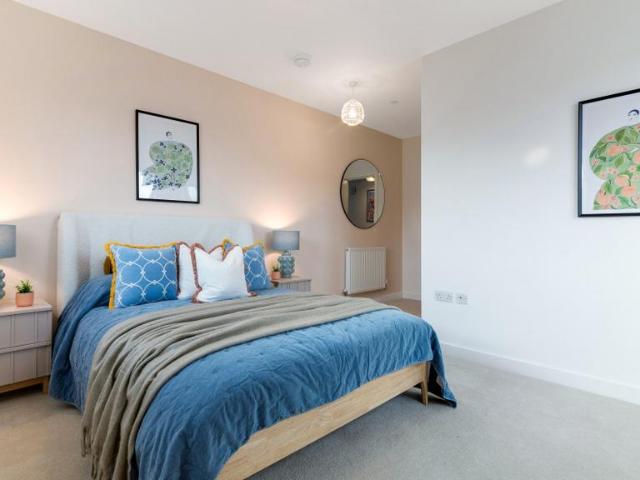 2 bedroom flat for sale