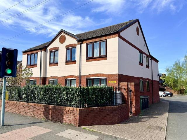 2 bedroom flat for sale