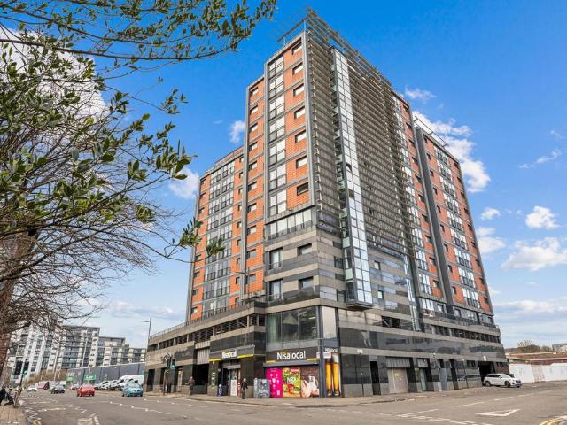 2 bedroom flat for sale