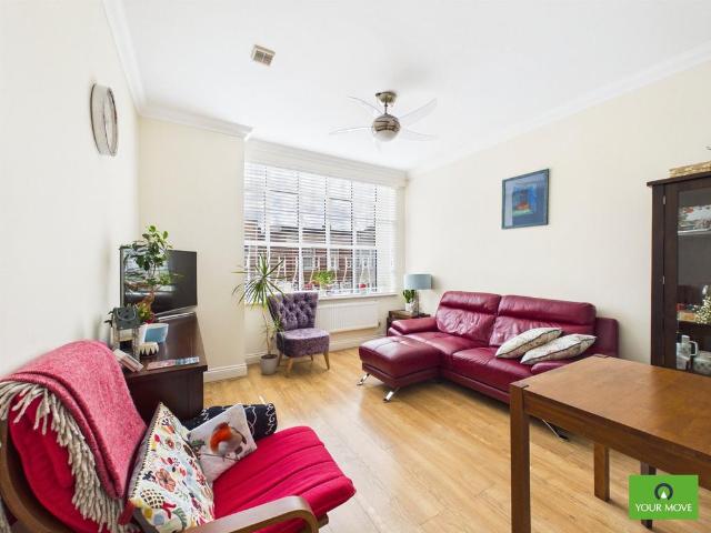 2 bedroom flat for sale