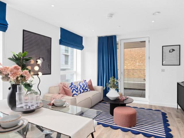 2 bedroom flat for sale