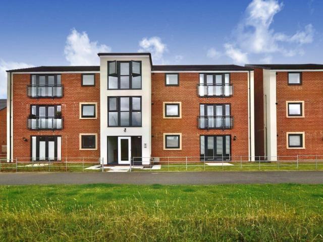 2 bedroom flat for sale