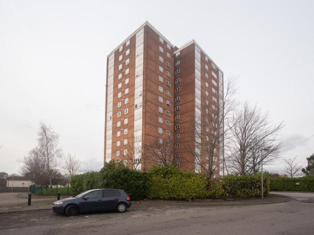 2 bedroom flat for sale