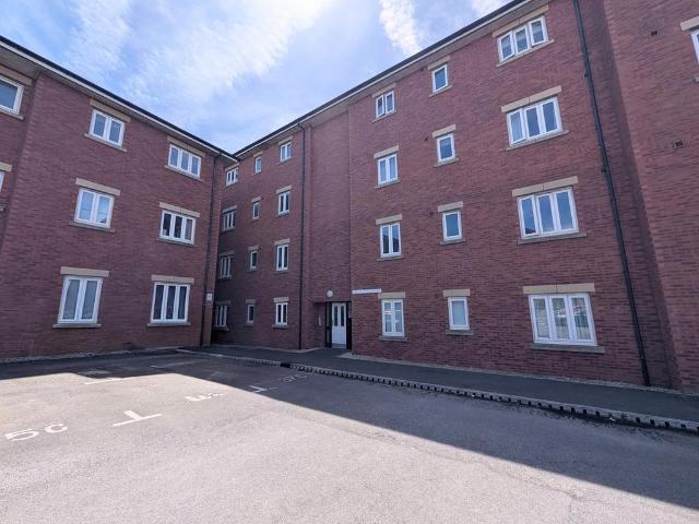 2 bedroom flat for sale