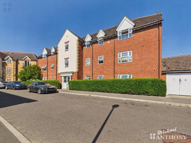 2 bedroom flat for sale