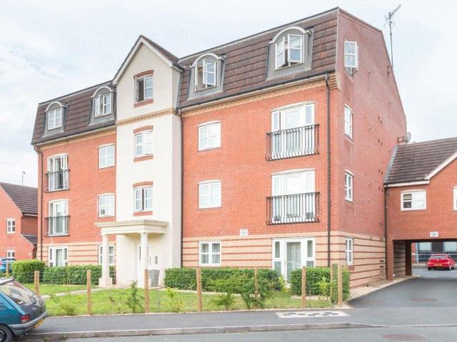 2 bedroom flat for sale