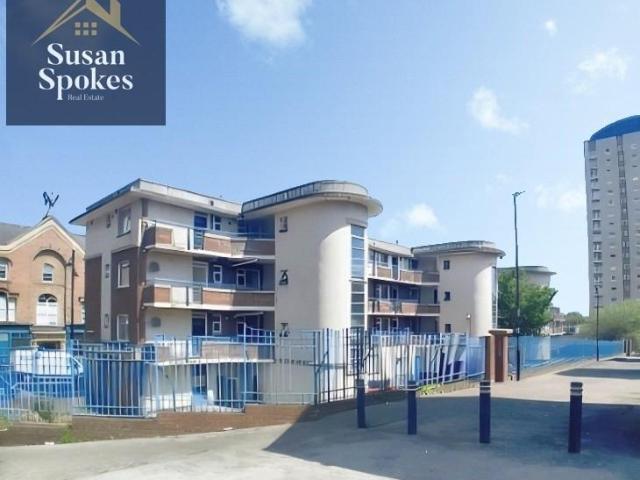2 bedroom flat for sale