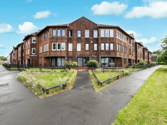 2 bedroom flat for sale