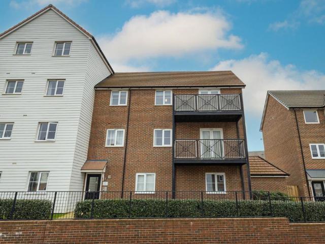 2 bedroom flat for sale