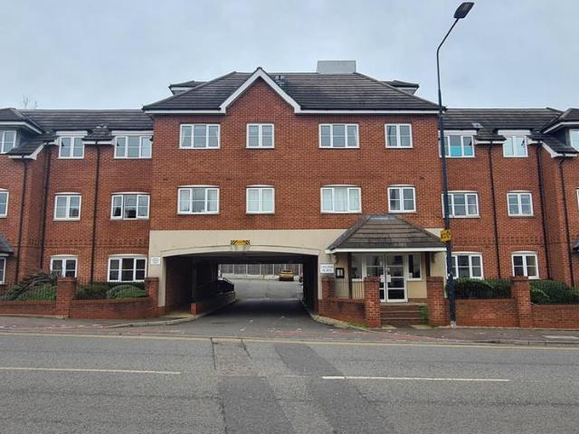 2 bedroom flat for sale
