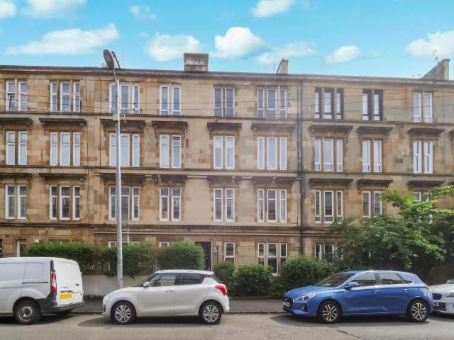 2 bedroom flat for sale
