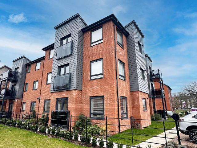 2 bedroom flat for sale