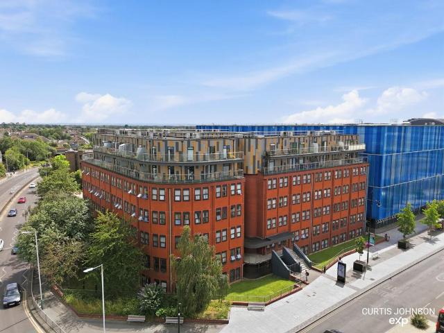 2 bedroom flat for sale