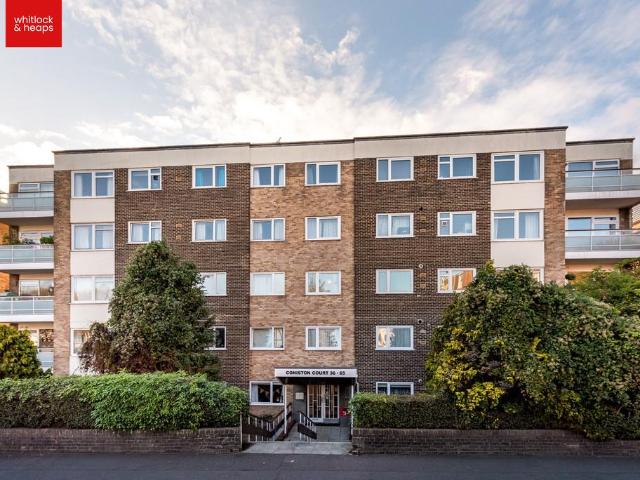 2 bedroom flat for sale