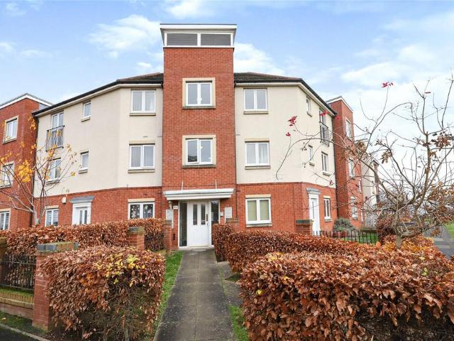 2 bedroom flat for sale