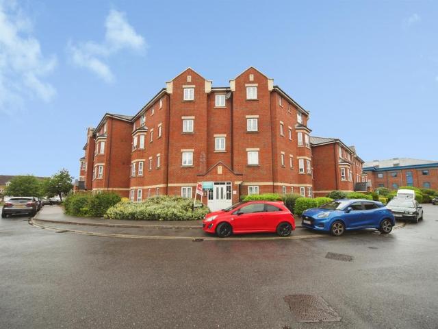 2 bedroom flat for sale