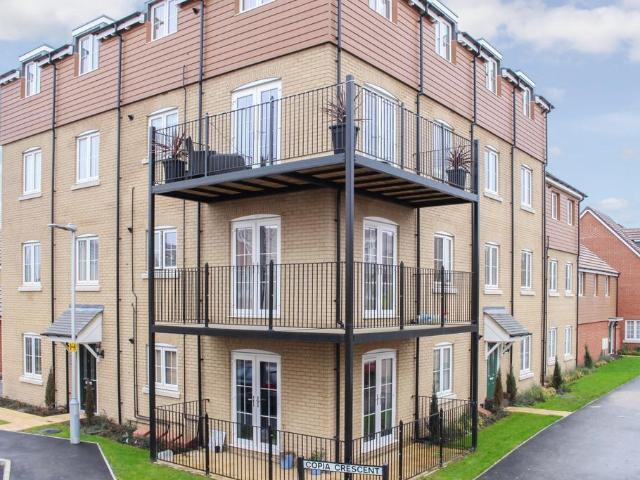 2 bedroom flat for sale