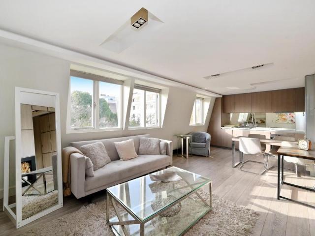 2 bedroom flat for sale