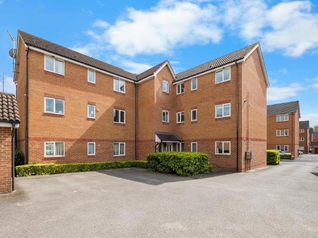 2 bedroom flat for sale