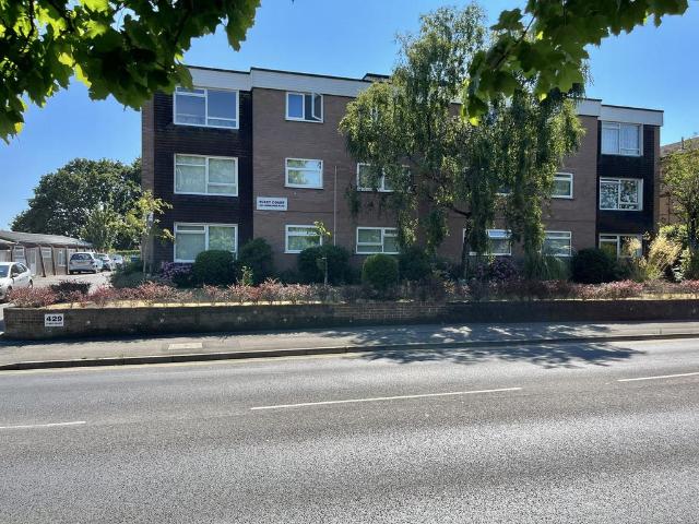 2 bedroom flat for sale