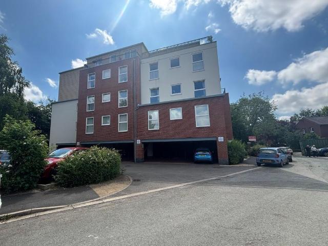 2 bedroom flat for sale