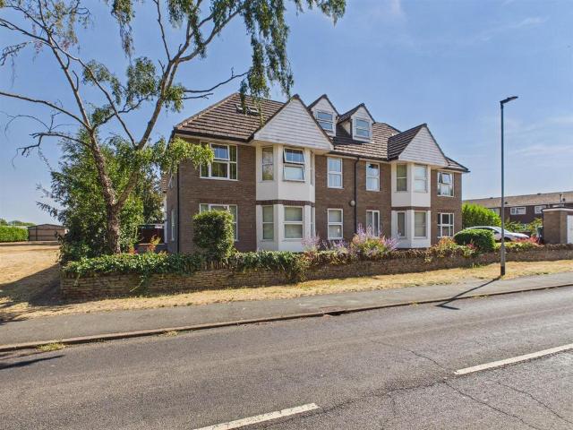 2 bedroom flat for sale