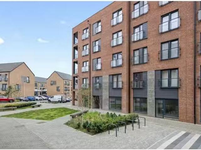 2 bedroom flat for sale, 14/5 Geissler Drive, Leith, Edinburgh.