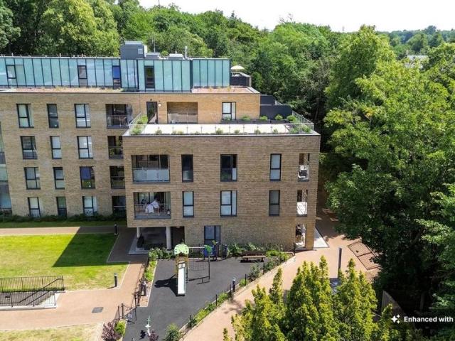 2 bedroom flat for sale