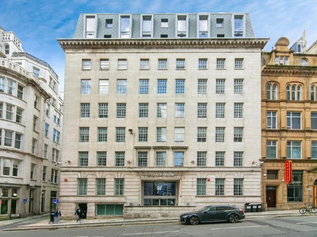 2 bedroom flat for sale